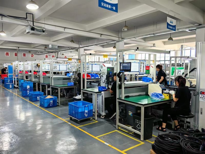 จีน Chengdu Heiu Technology Co., Ltd. สายการผลิตของโรงงาน